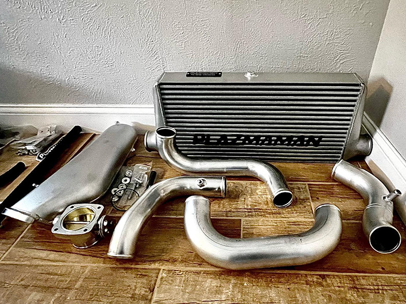R33 GTS-T Pro Series Intercooler kit + Intake Plenum - Plazmaman